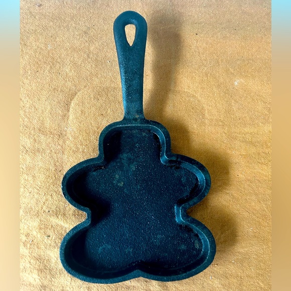 Kitchen | Case Iron Gingerbread Man Cookie Skillet Mold | Poshmark